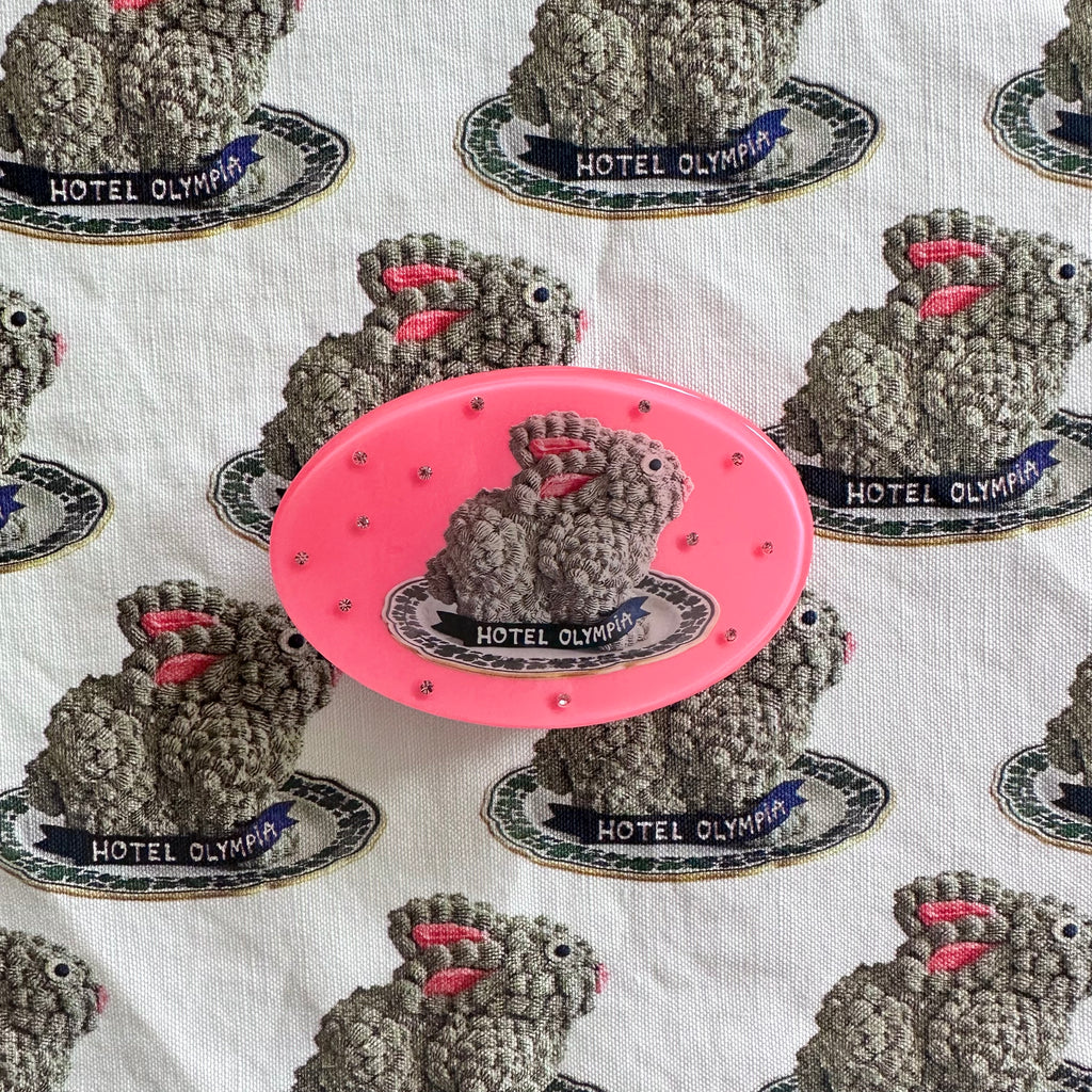 Usagi Cake barrette – Hotel Olympia